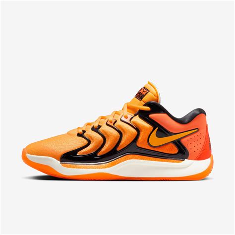 Shop New In Season Online Nike Saudi