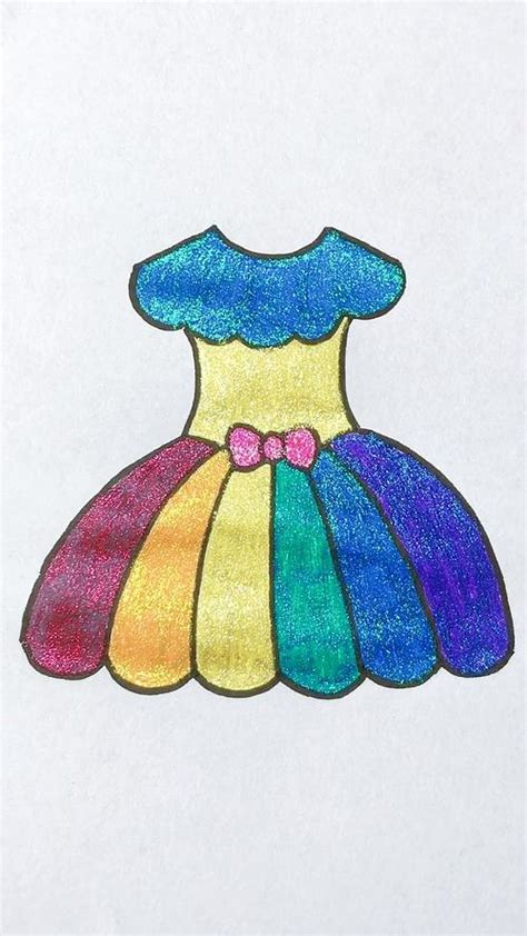 儿童画裙子 儿童画裙子简笔画 苗苗知道