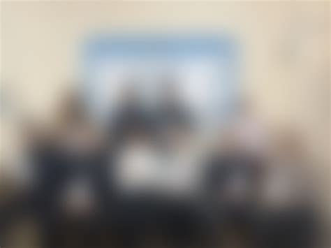 12 В рамках года семьи в России в целях защиты семьи и сохранения традиционных семейных