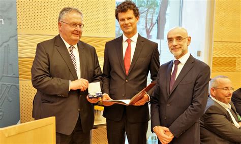 Ehrenzeichen Der Notariatskammer Für Alexander Schopper Universität