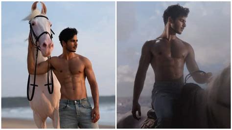 Ishaan Khatter Is Here To Make You Swoon Over His Shirtless PICS, Take A Look