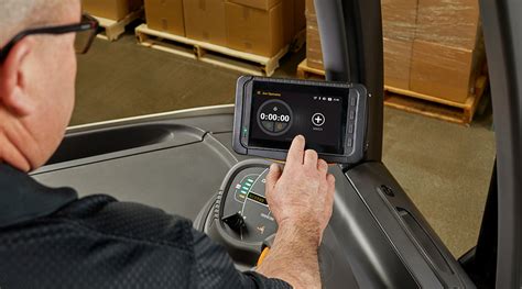 Crown Equipment Introduces Infolink 7” Touch Display Module Crown