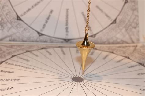 Pendulum Readings How To Use A Pendulum The Psychic Power Network®