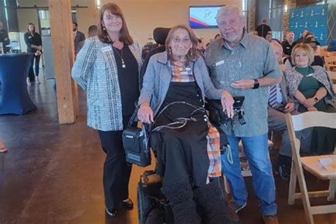 Cathi And Joe Maynard Presented With Veteran Community Award