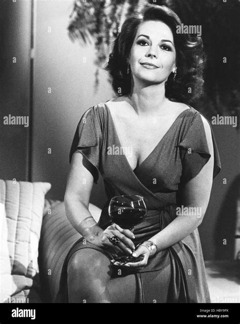 The Last Married Couple In America Natalie Wood 1980 ©universal