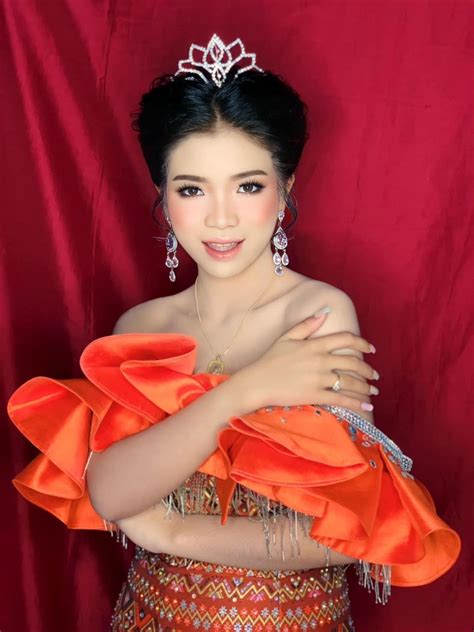 ไม่ธรรมดา ประวัติ อุ๋งอิ๋ง หมอลำน้องใหม่ สาวน้อยเพชรบ้านแพง คนแห่ดูทุกงานโชว์ตัว