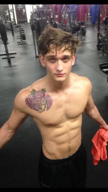 Cody Saintgnue Il Licantropo Bisex Di Teen Wolf Gayit