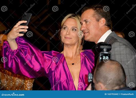 Scott Stuber Alan Alda Julie Hagerty Noah Baumbach Scarlett