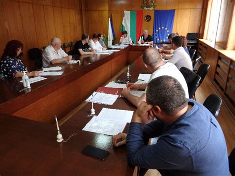 Сформираха секционните комисии в община Ценово Утро
