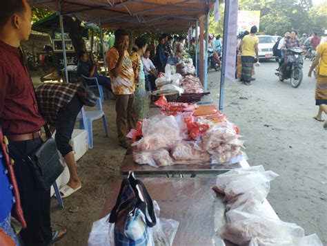 ချမ်းမြသာစည်မြို့နယ်တွင် အခြေခံစားသောက်ကုန်ပစ္စည်းများကို သက်သာသောစျေးနှုန်းဖြင့်ရောင်းချပေး