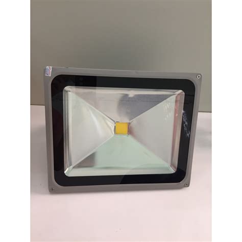 Đèn Pha Led ngoài trời vỏ xám công suất w ánh sáng Vàng dùng chip Led COB siêu sáng Cấp độ IP