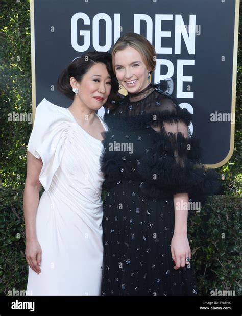 L R Actors Sandra Oh And Jodie Comer Attend The 76th Annual Golden
