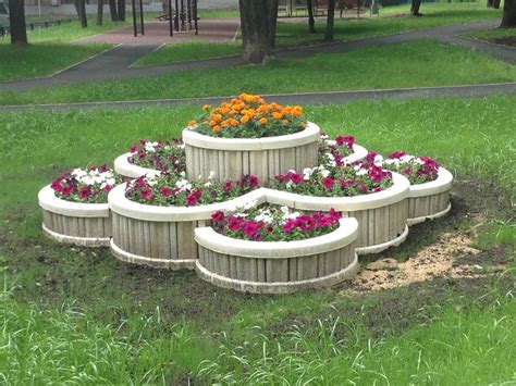 სახლის და ეზოს დეკორაციები