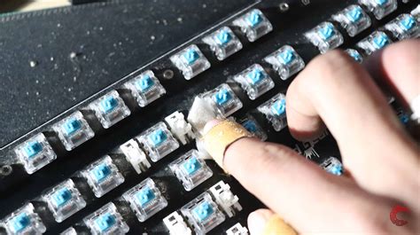 How To Clean Your Mechanical Keyboard In Easy Steps