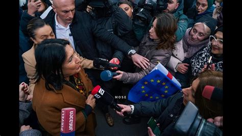 „დედების აქცია” საქართველოს პრეზიდენტის სასახლესთან დასრულდა Youtube