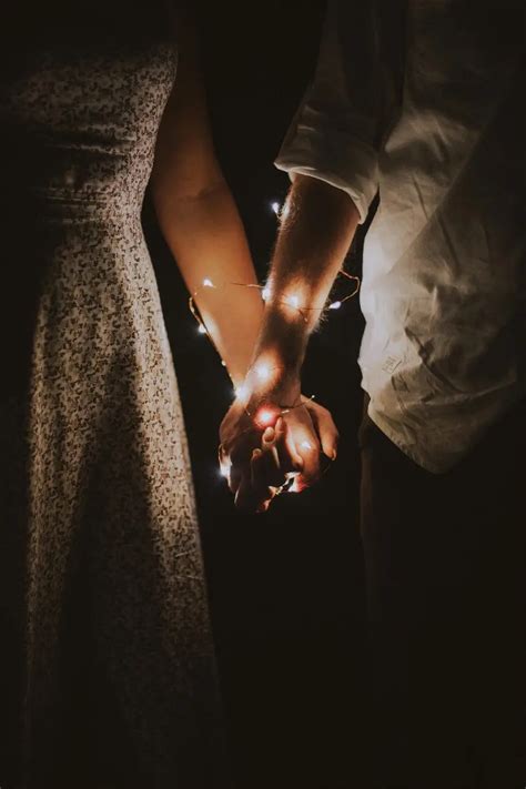 apa arti “invisible string theory” tren hubungan yang viral di tiktok