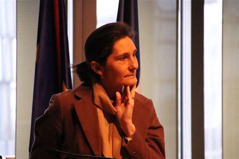 Grève Des Enseignants Dans Les écoles à Paris Amélie Oudéa Castéra Ne Peut Pas Rester En Poste