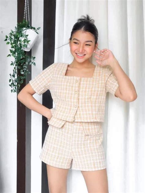 Yasmin Set Women S Fashion Dresses Sets Sets Or Coordinates On Carousell