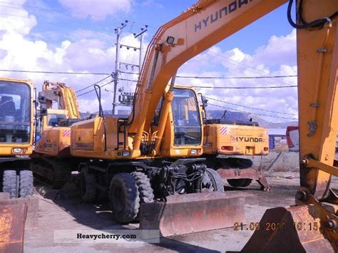 Hyundai R200w 7 2006 Mobile Digger Construction Equipment Photo And Specs