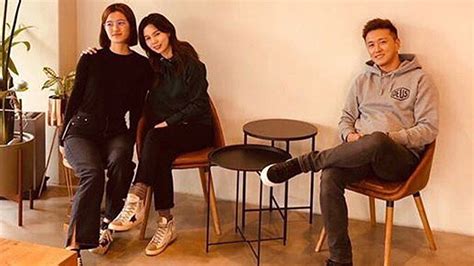 [자녀 입양한 ★①] 박시은♥진태현 ＂대학생 첫째 딸 생겼다＂ 네이버 Tv