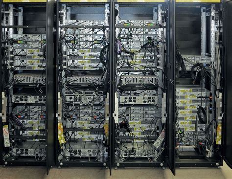 Emc Symmetrix Vmax Full San System 5 X Populated Rack With Ssd And Sas