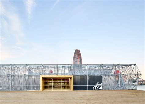 Peris Toral Arquitectes Uses Scaffolding To Create Temporary Pavilion