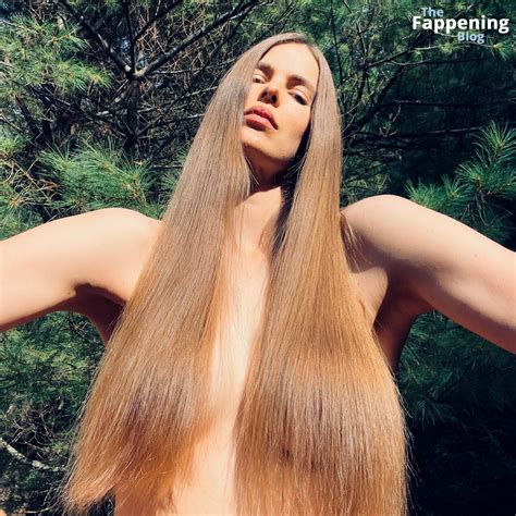 Robyn Lawley Topless 4 Photos Thefappening