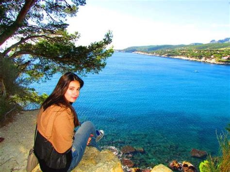 Violetta Is On Couchsurfing Couchsurfing