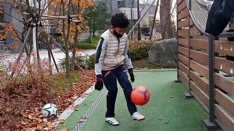 마을축제 솜씨자랑 축구공 리프팅 100 박지온 Youtube