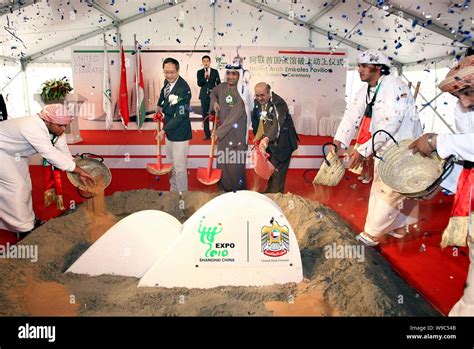 From Second Left Huang Jianzhi Deputy Director General Of The Bureau