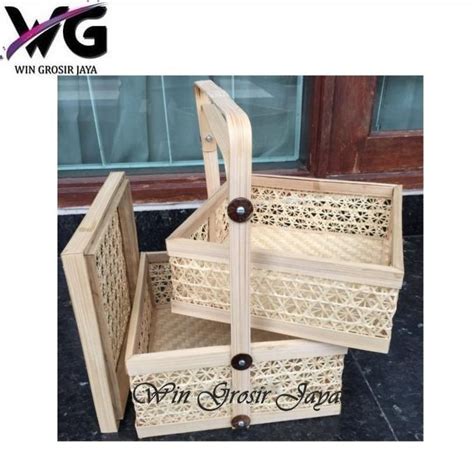 Jual Keranjang Anyaman Rantang Kotak 2 Susun Hampers Bambu Shopee