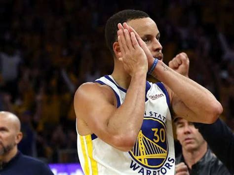 Watch Steph Curry Hits Iconic Celebration After Cold Blooded Three