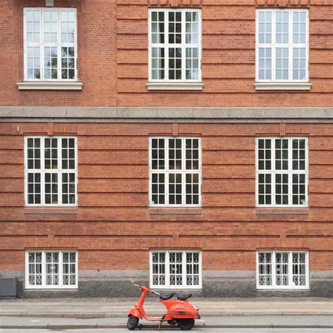 How Karen Vikke Takes Great Urban Iphone Photos