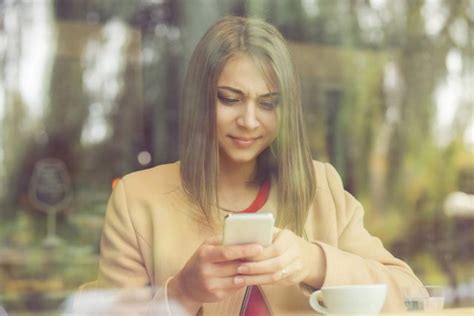 30 Best Breakup Texts To Help You End A Relationship