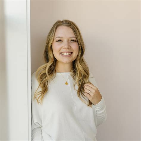 Hannah Weeks YouTube