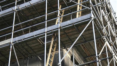 Quality Ladders And Scaffolding Solutions For Pros And Cons