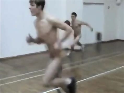 NAKED BASKETBAlL