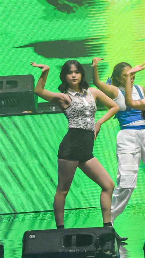 Pin Oleh Rafi Di Adel Pantjoro Gadis Lucu Penyimpanan Foto Potret Diri