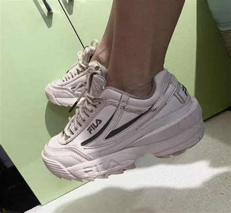 Кросівки Fila — ціна 250 грн у каталозі Кросівки Купити жіночі речі за доступною ціною на Шафі