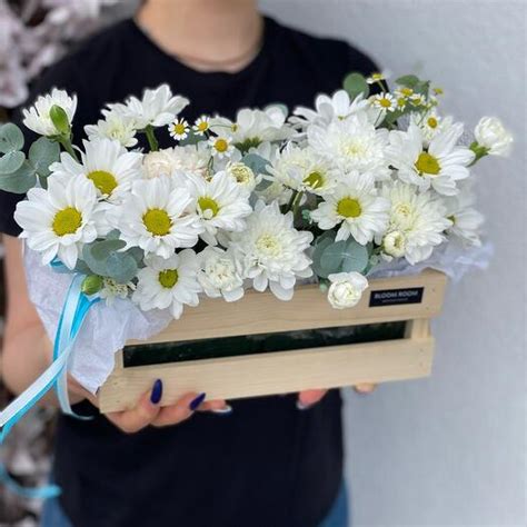 Цветы в ящиках в Екатеринбурге • Flowwow • Купить букет в деревянном ящике с доставкой