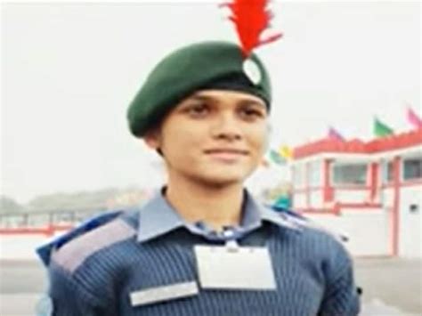 prithvi patil ranks first in the country in ncc s air wing cadets महाराष्ट्राच्या कन्येनं