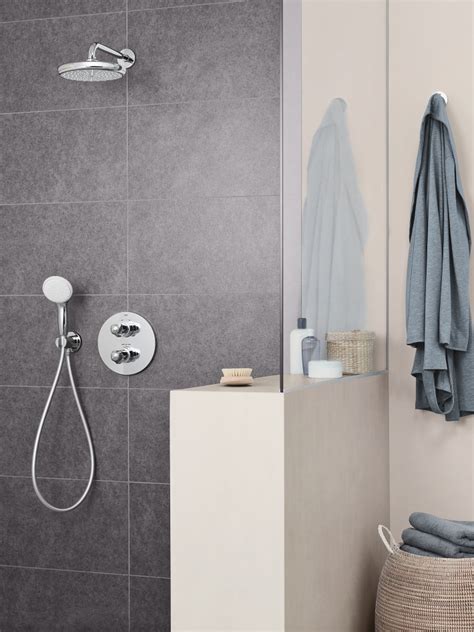 Tempesta Cosmopolitan System 250 Душ система с термостат | GROHE