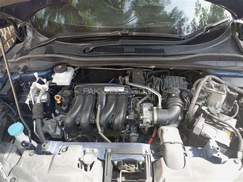 Honda Vezel Hybrid Rs Honda Sensing 2016 For Sale In Karachi Pakwheels
