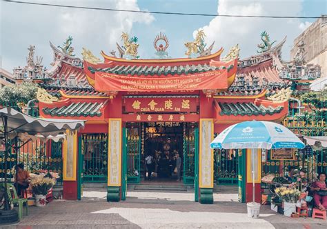 Temple Hopping And Dim Sum In District 5 Ho Chi Minh City There She