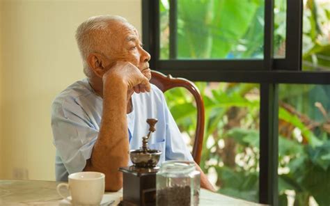 Sống ở nhà con trai năm cụ ông không lần bất hòa Điểm mấu chốt không phải bố mẹ nào cũng