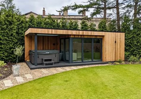 Garden Gyms Hot Tub Garden Hot Tub Backyard Hot Tub Outdoor