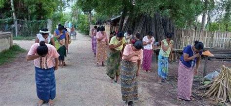 နောက်ပြန်မလှည့်ကြေး ဒီတော်လှန်ရေး လူထုသပိတ် စစ်ကြောင်းက စစ်အာဏာရှင် ခ