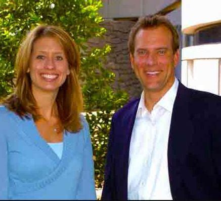 Stephanie Abrams Is Engaged To A Secret Partner Split From Mike Bettes