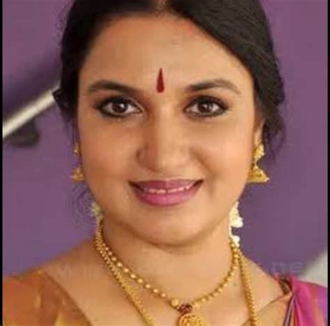 ரீ என்ட்ரி கொடுக்கும் சுகன்யா ஆளே அடையாளம் தெரியாமல் மாறிப்போன நடிகை சுகன்யா Tamil Spark