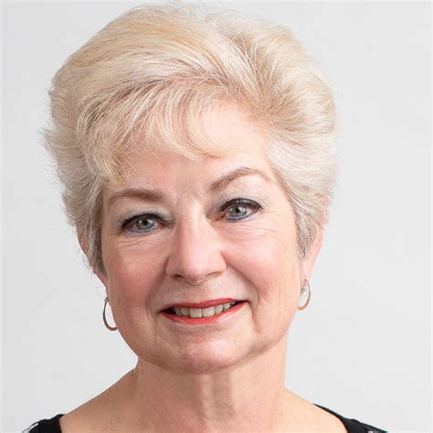 Real Estate Agent Etta Norton Quinn And Wilson Realtors